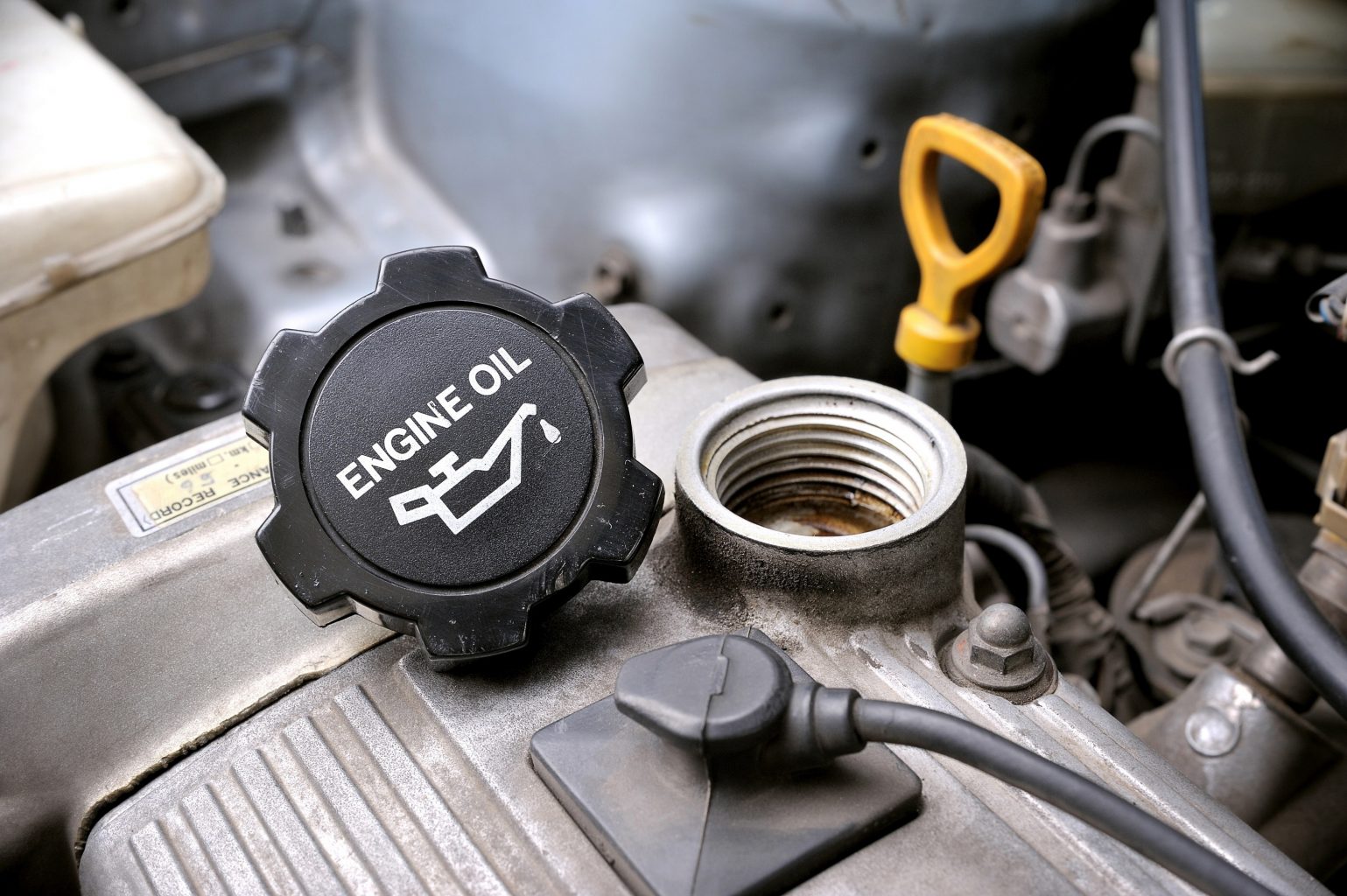 The 7 Benefits of a Routine Oil Change| Carcility